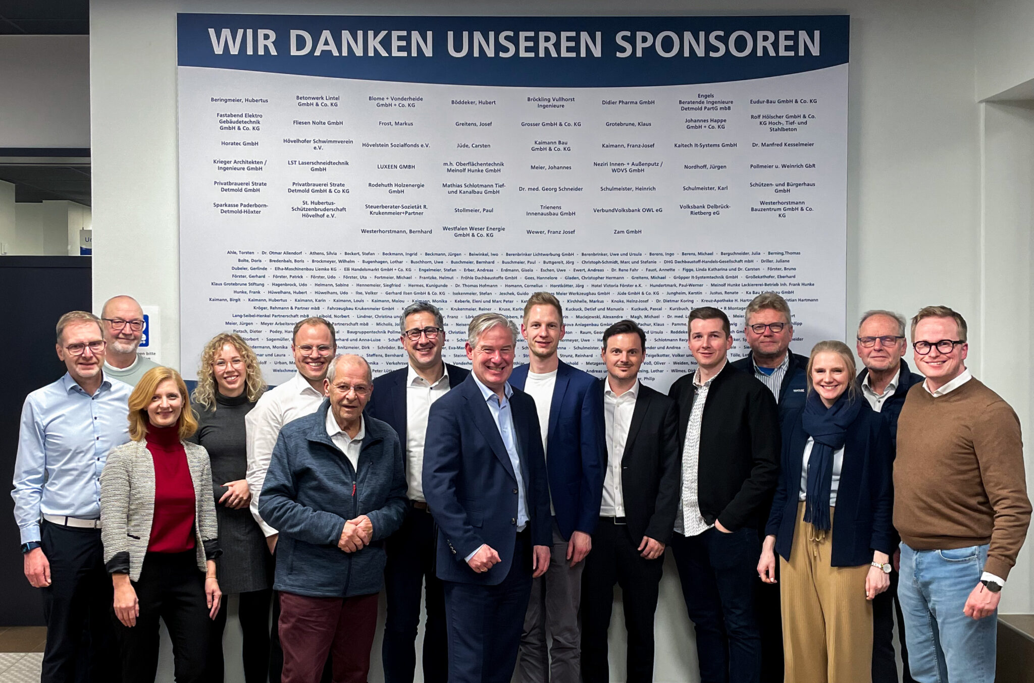 Wirtschaftsjunioren und Wirtschaftsclub Paderborn-Höxter treffen ...